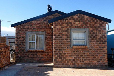 Donated house demonstrates benefits of clay brick