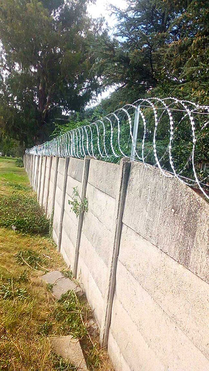 Razor Wire Brackets | atelier-yuwa.ciao.jp