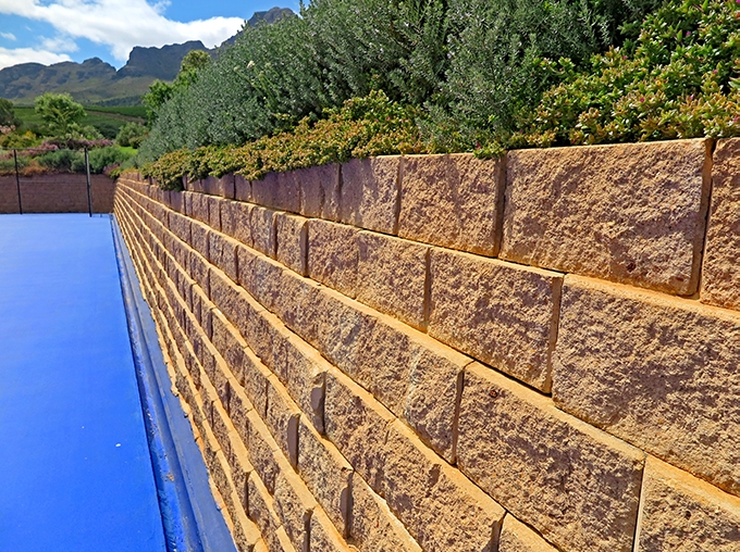 Multi-purpose retaining walls at popular Cape Winery | Terraforce